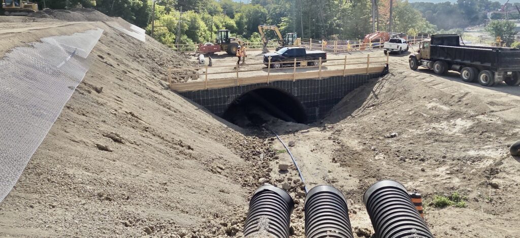 MSE Wire Walls | Wire Mesh Retaining Walls | Bridge Abutments